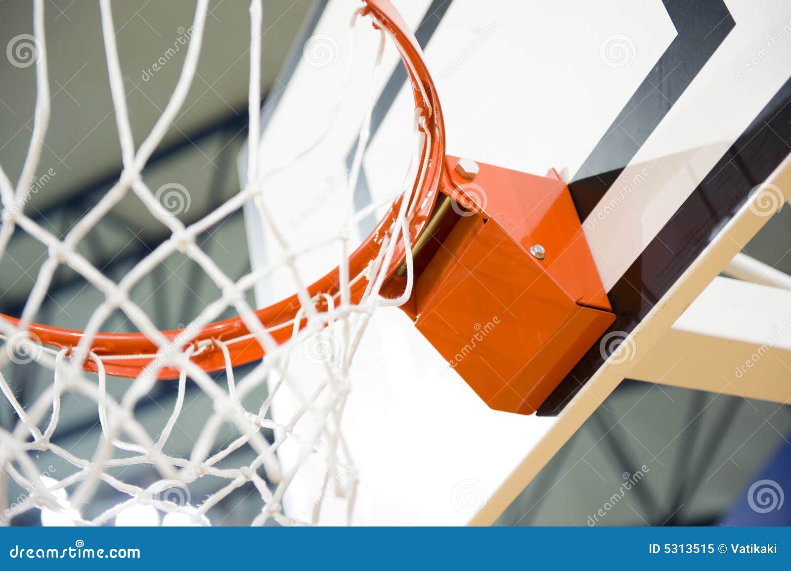 De Hoepel Van Het Basketbal Stock Afbeelding - Image of spel ...
