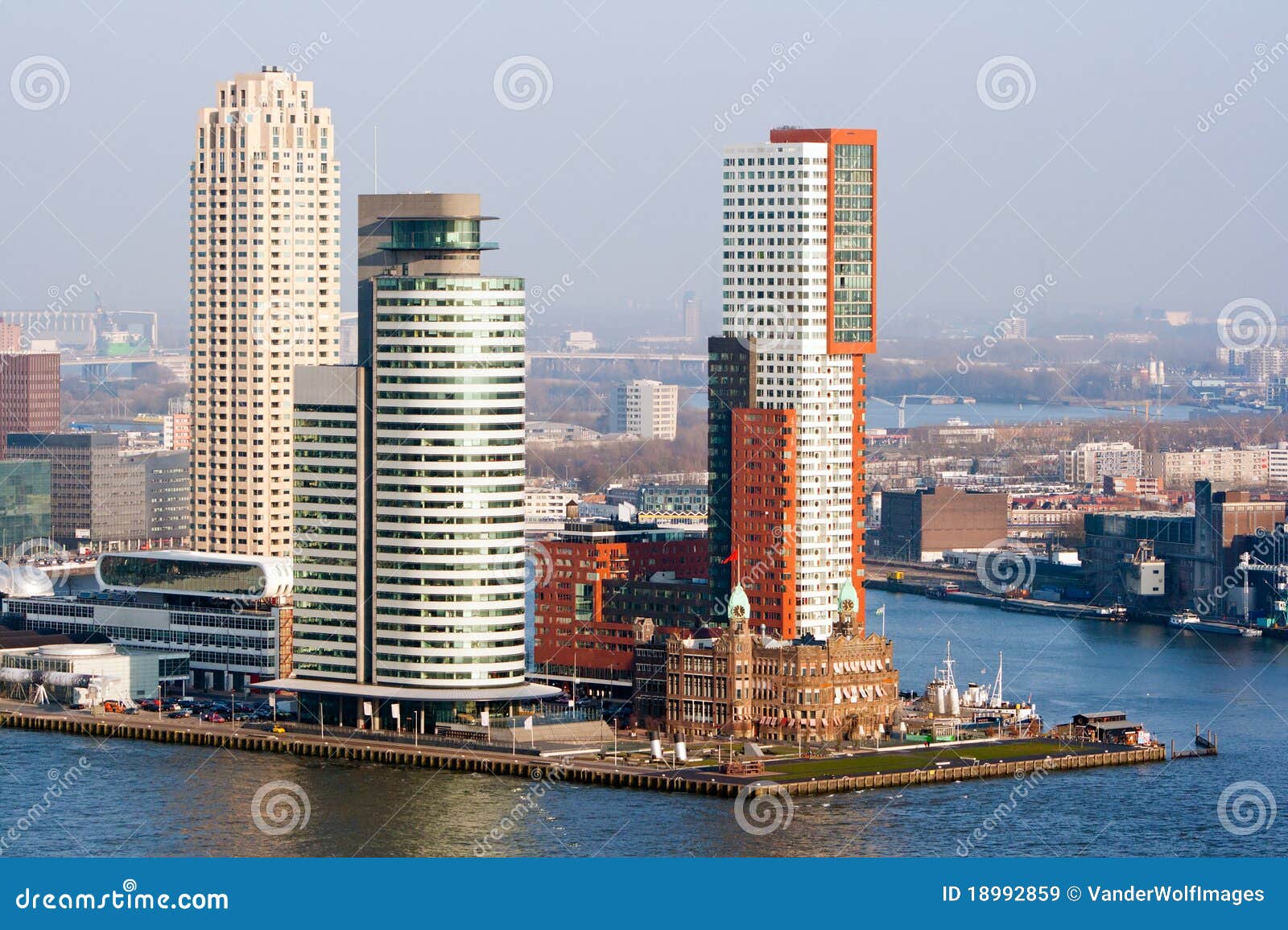 De horizon van Rotterdam stock afbeelding. Image of zaken - 18992859