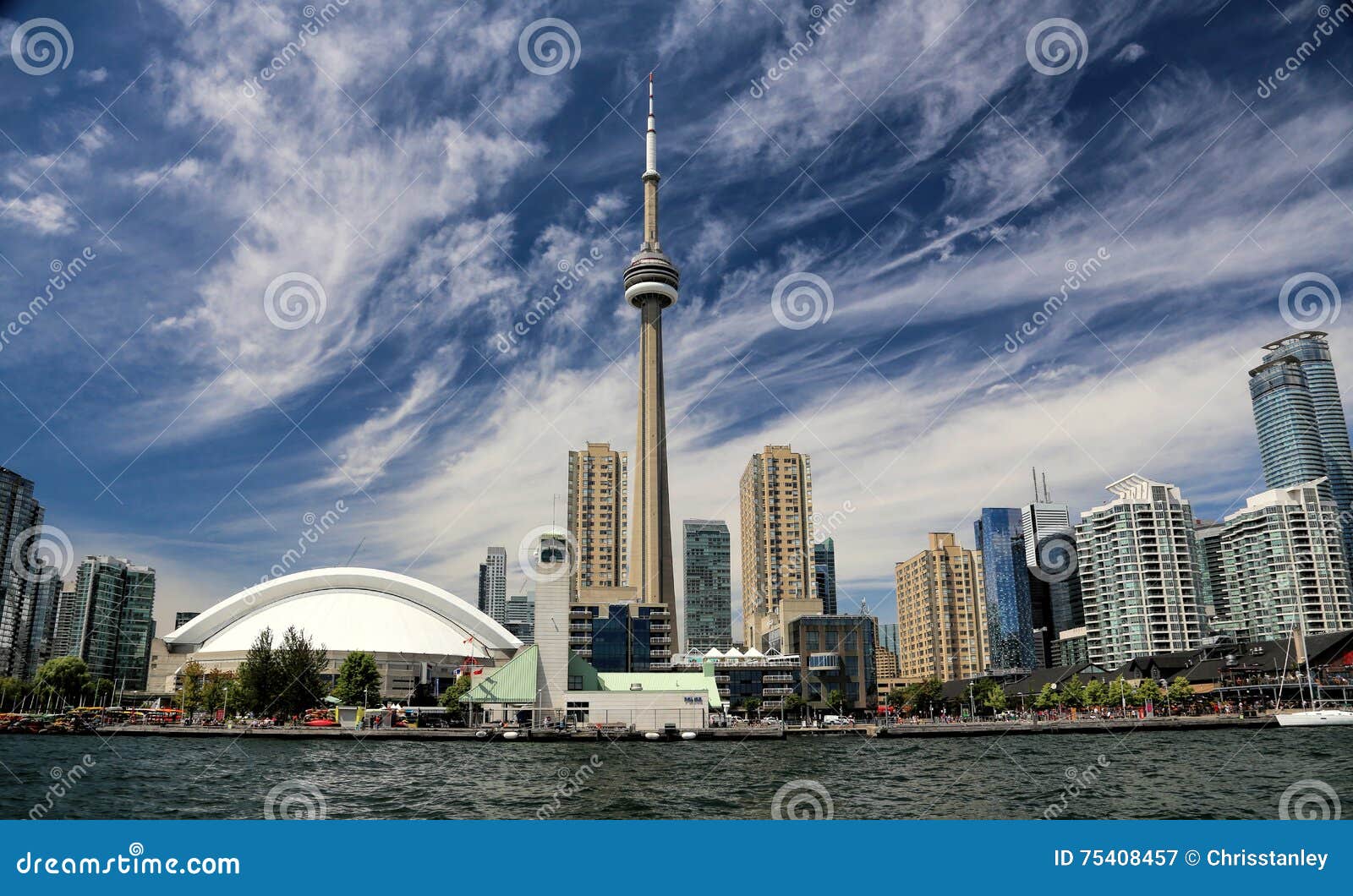 De horizon van Toronto redactionele fotografie. Image of koepel - 75408457