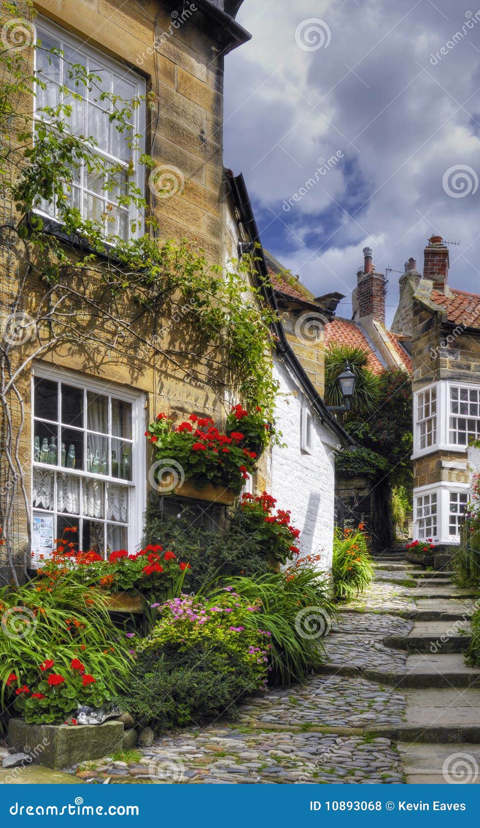 De Huizen van het dorp stock foto. Image of vaag, engeland - 10893068