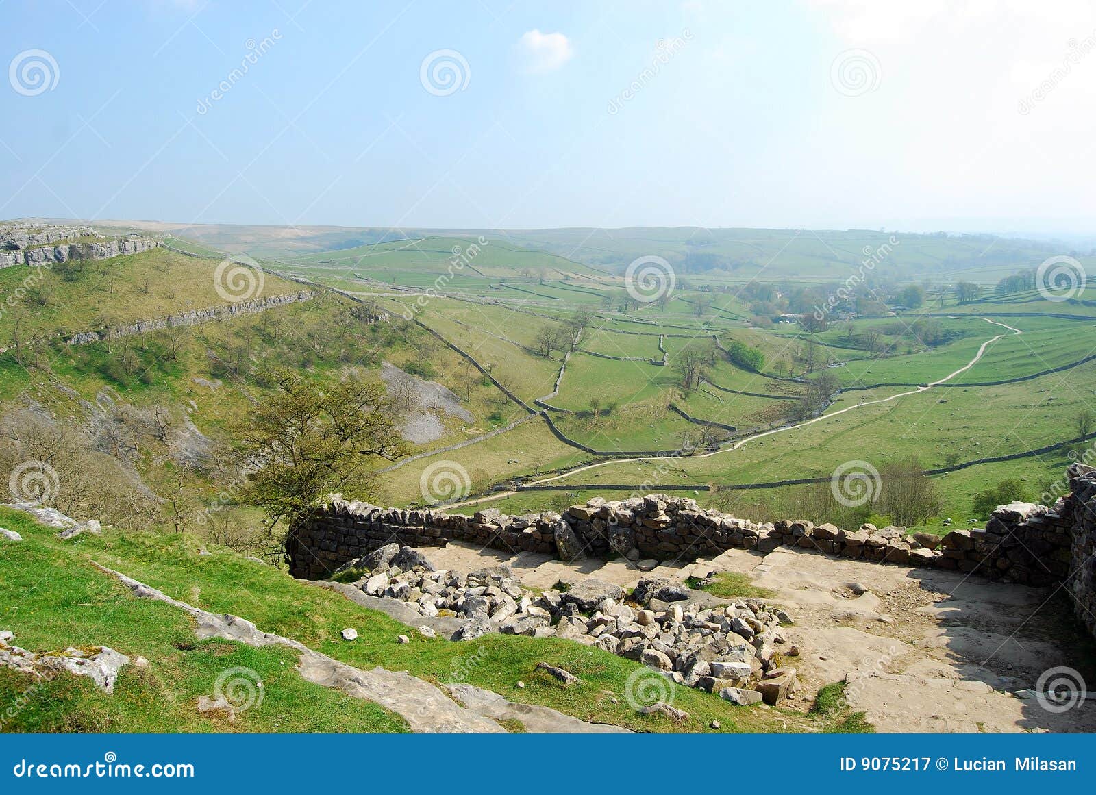 De Inham Van Malham (het UK) Stock Afbeelding - Image of reis ...