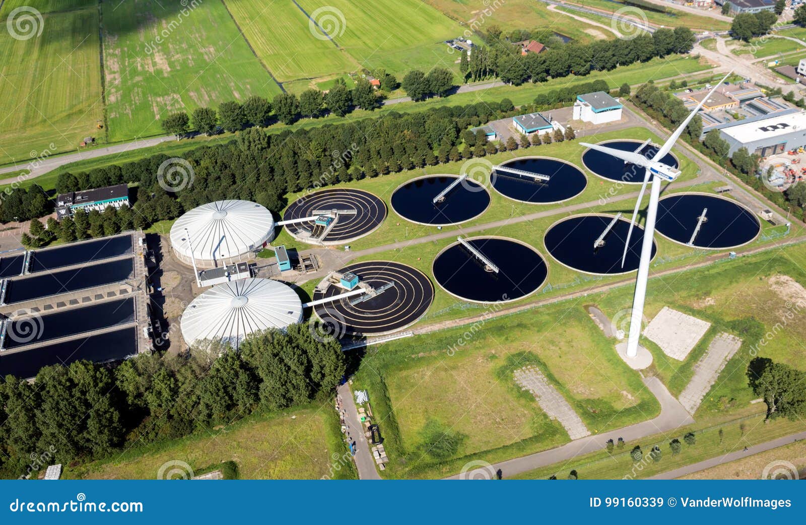 De Installatieantenne Van De Afvalwaterbehandeling Van Afvalwater ...