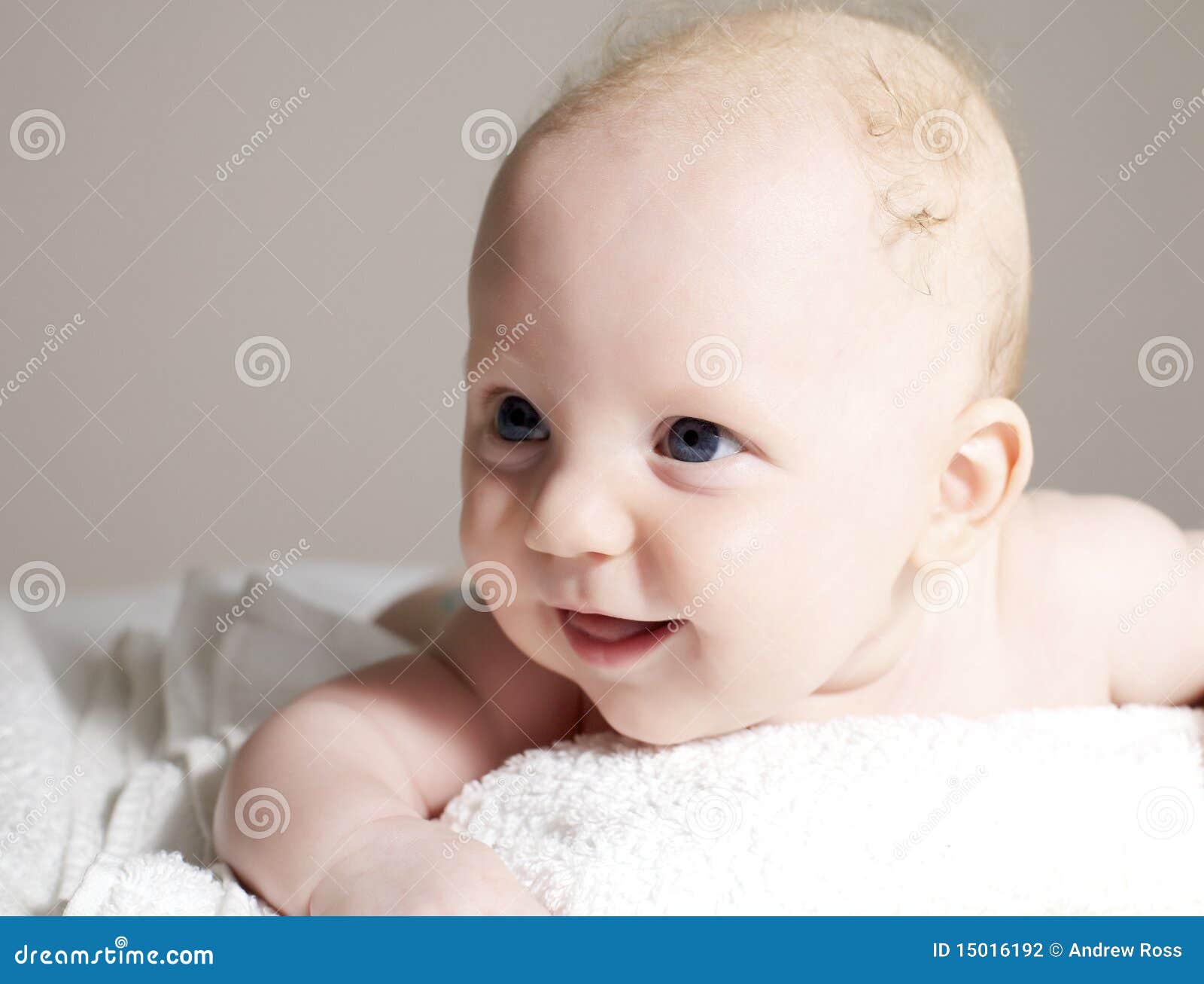 De jongen van de baby stock foto. Image of gelukkig, mooi - 15016192