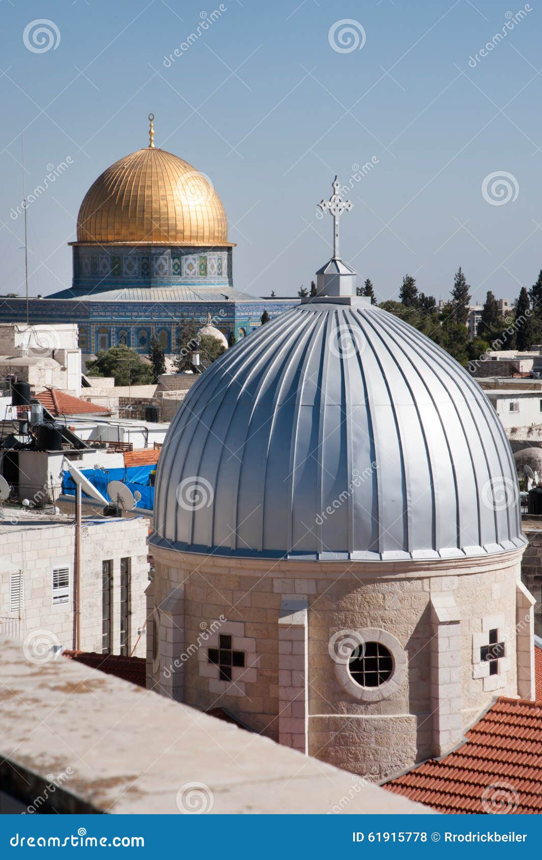 De Kerk Van Jeruzalem En Koepel Van De Rots Stock Foto - Image of ...