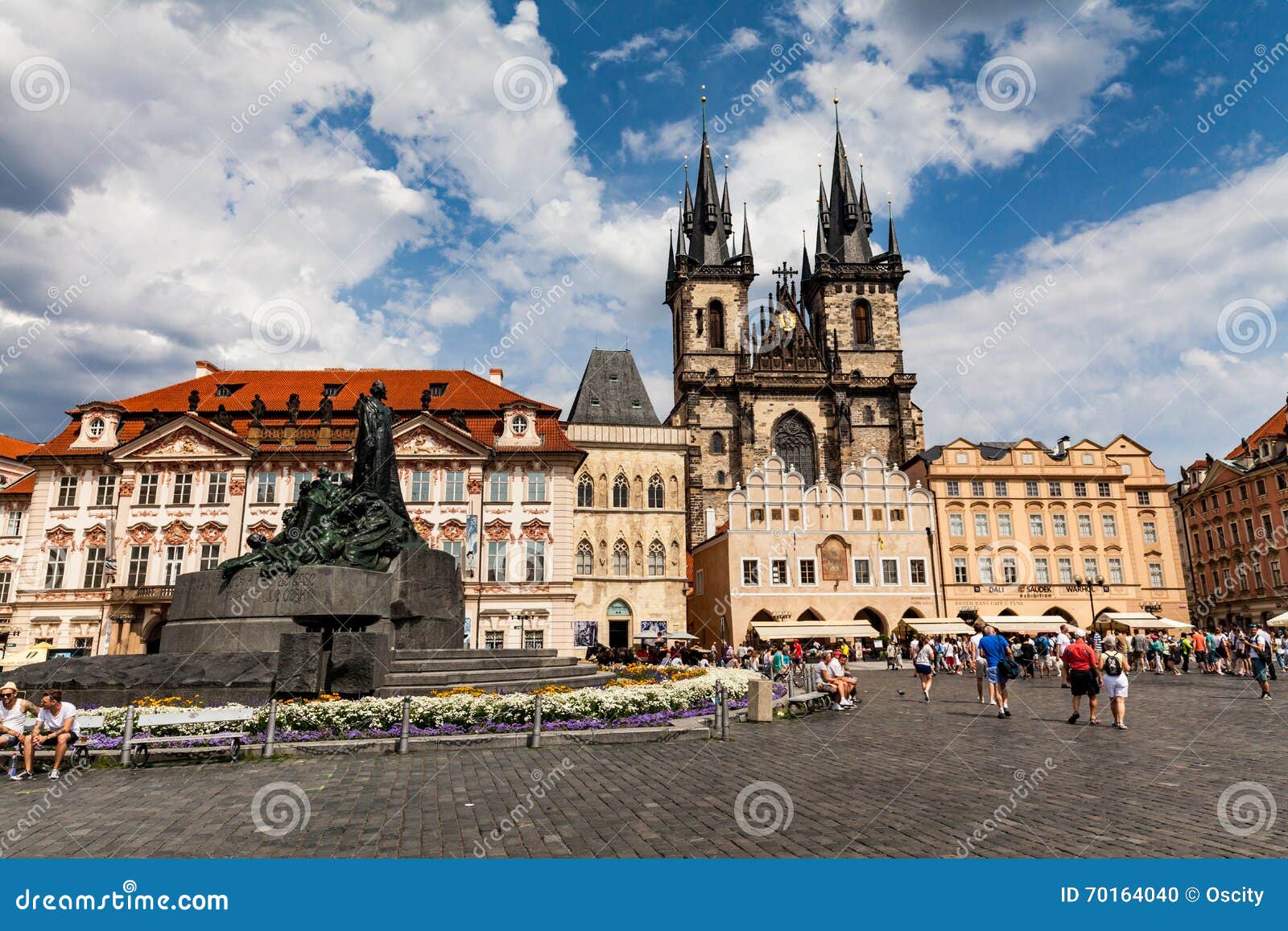 De Kerk Van Moeder Van God Voor Tyn in Praag Redactionele Afbeelding ...