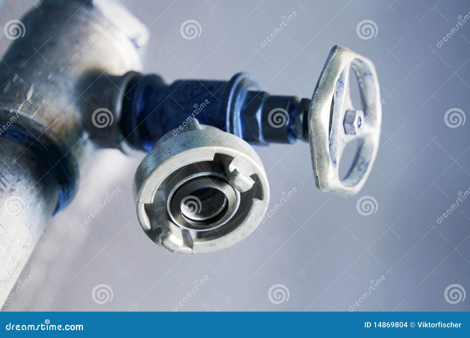 De klep van het water stock foto. Image of hydrant, klep - 14869804