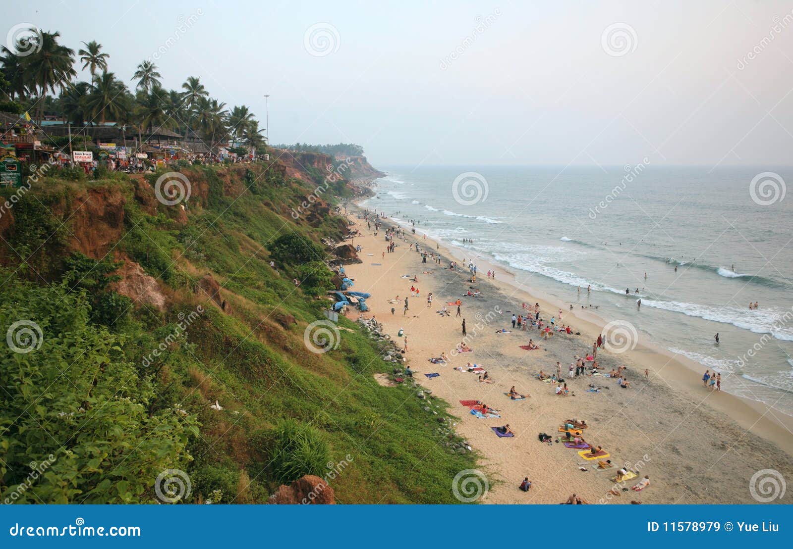 De Klip Van Varkala Op De Kust, Kerala, India Redactionele Stock ...