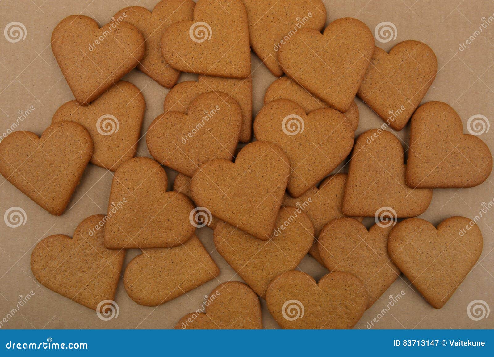 De koekjes van de hartvorm stock afbeelding. Image of romaans - 83713147