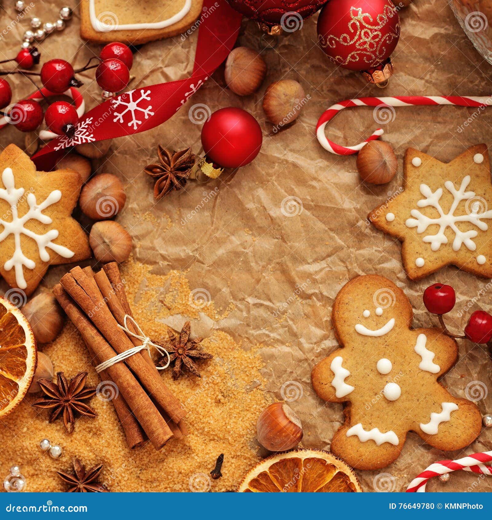 De Koekjes Van Kerstmis Van Het Baksel Stock Foto - Image of snijder ...