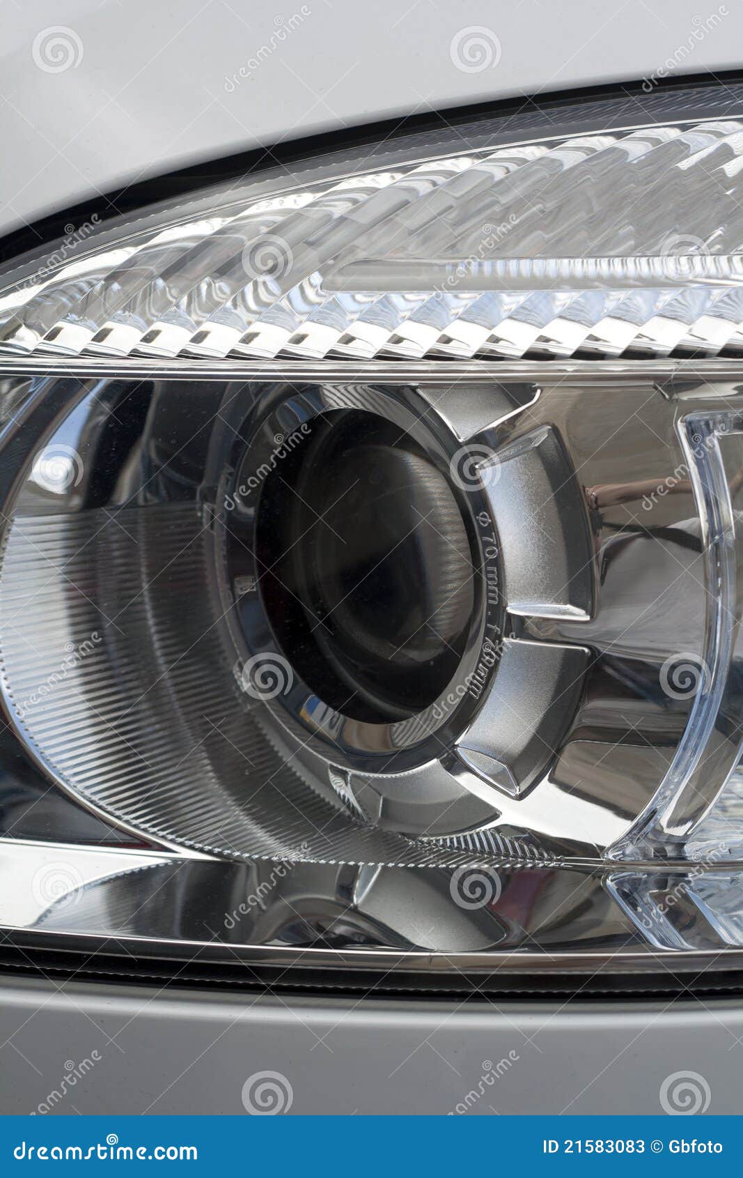 De koplamp van de auto stock afbeelding. Image of mechanisch - 21583083