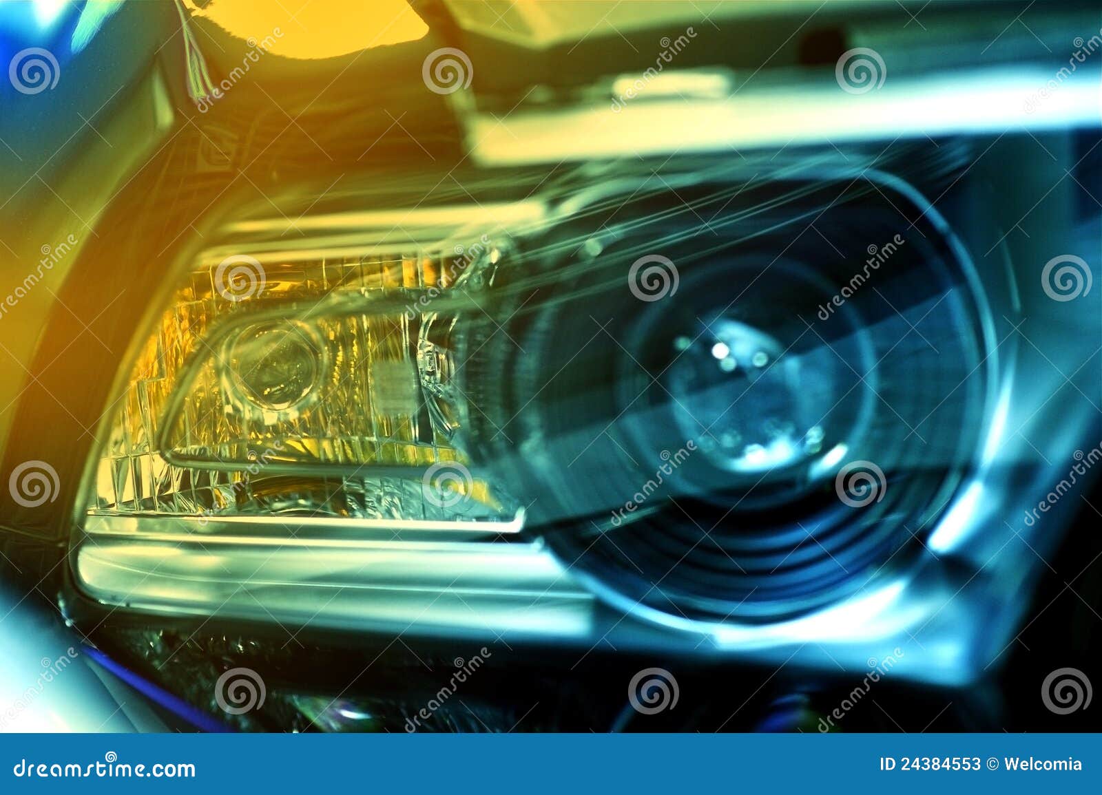 De Koplamp van de auto stock afbeelding. Image of koplamp - 24384553