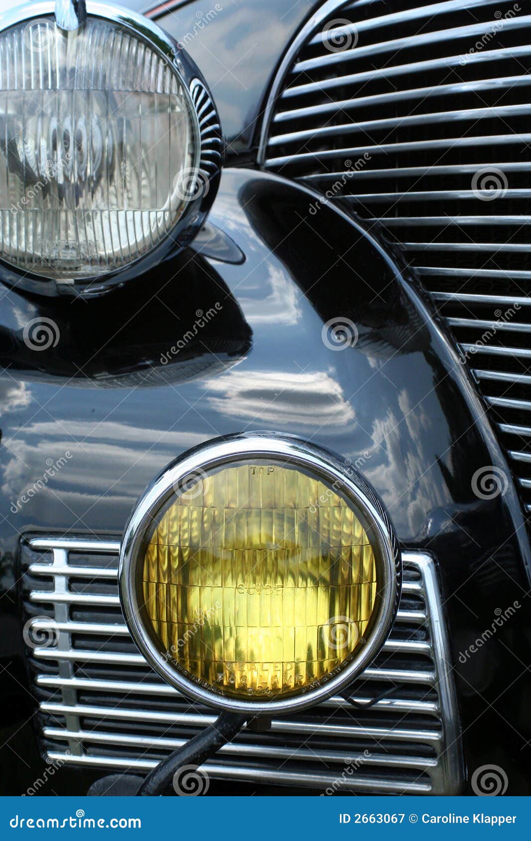 De Koplampen Van De Oldtimer Stock Afbeelding - Image of club ...