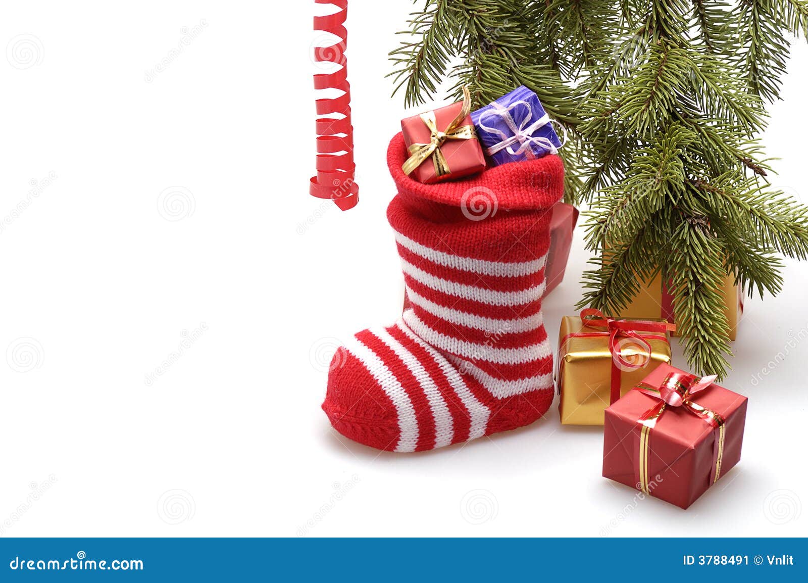 De Kous Van Kerstmis En Stelt Voor Stock Afbeelding - Image of glanzend ...