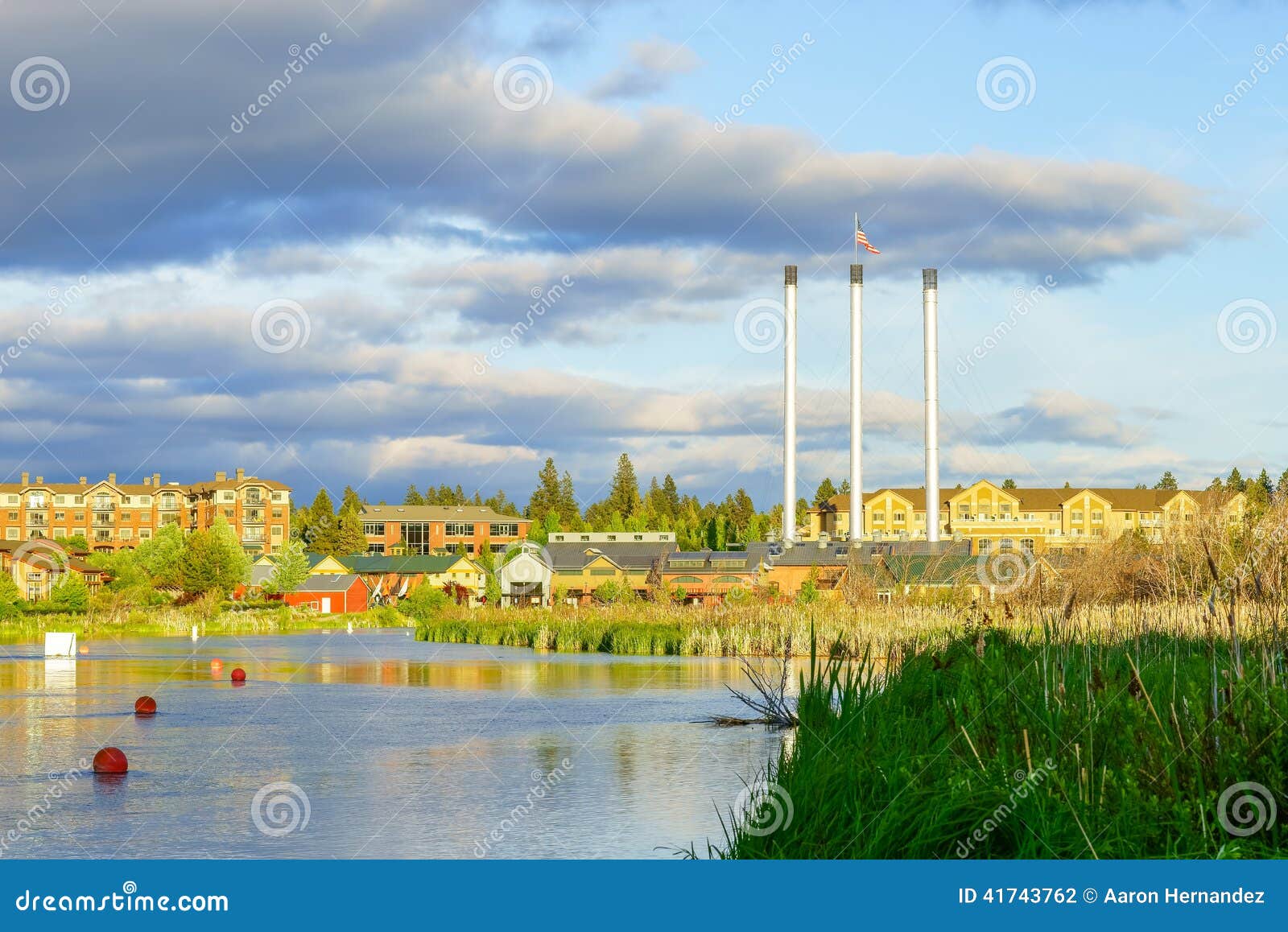 De Kromming Oregon Van Het Molendistrict Stock Foto - Image of ruimte ...