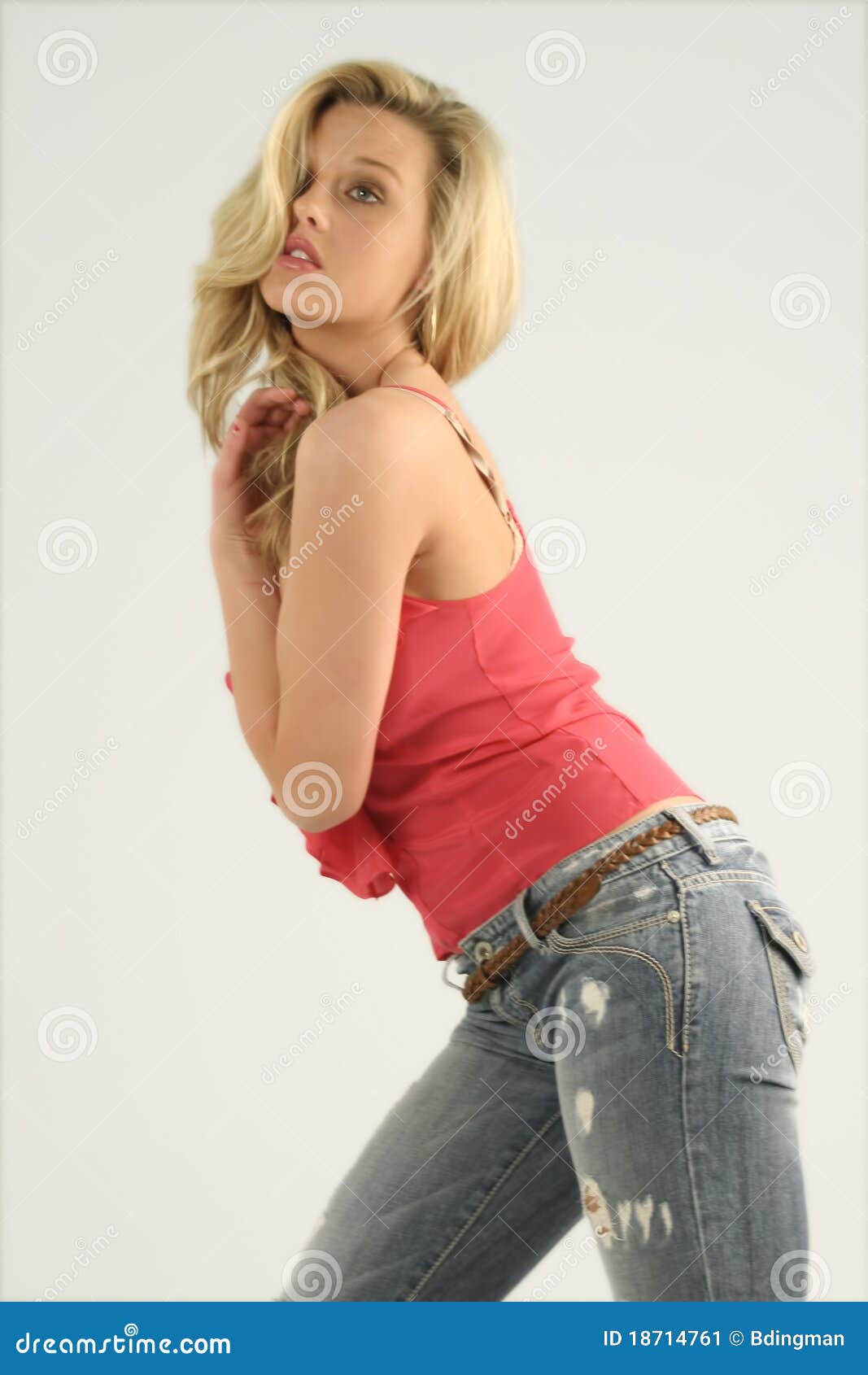 De Ladolescence Blond Mignon Image Stock Image Du Fille Beau 18714761