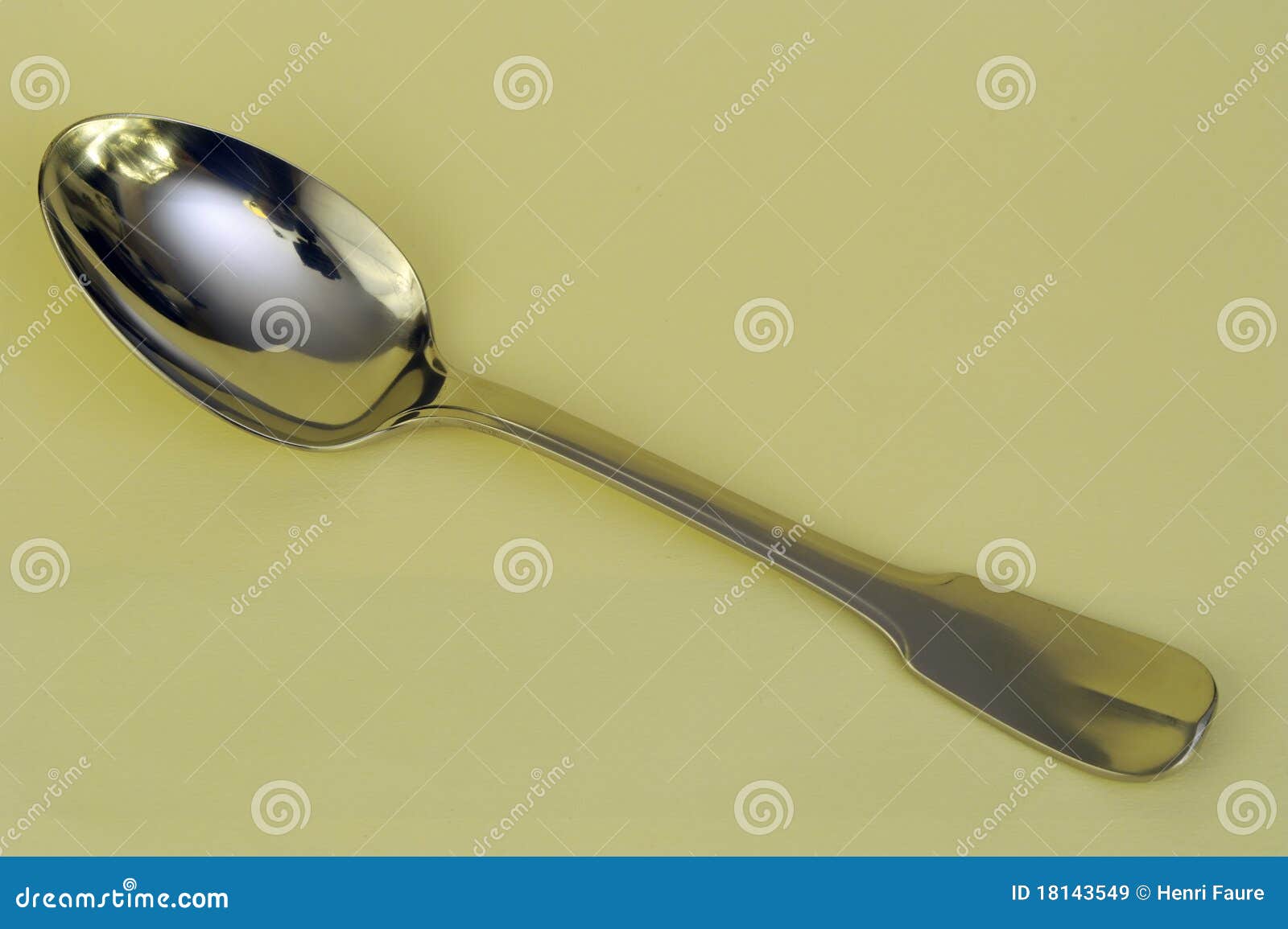 De lepel van het staal stock afbeelding. Image of voedsel - 18143549