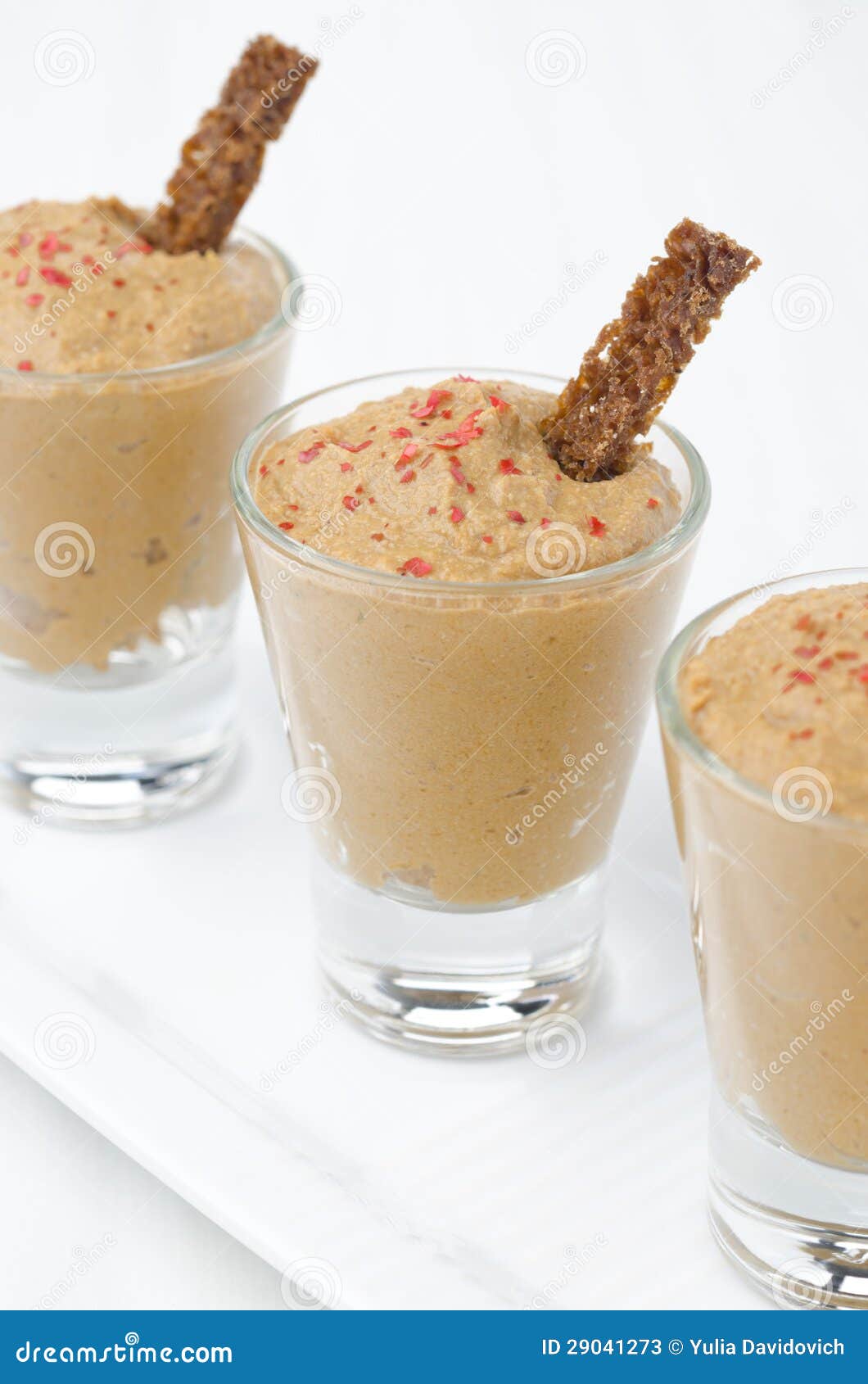 De Leverpastei Van De Kip Binnen Van Gedeelteglazen, Selectieve Nadruk ...