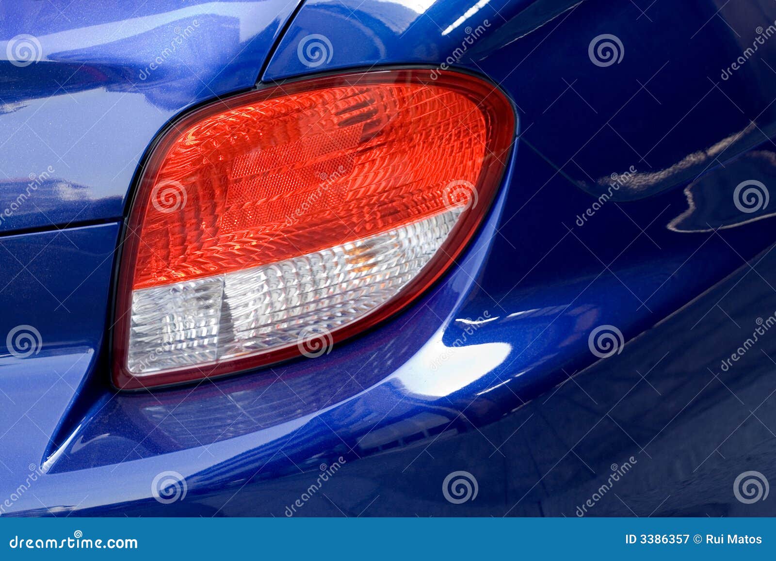 De lichten van de auto stock afbeelding. Image of licht - 3386357