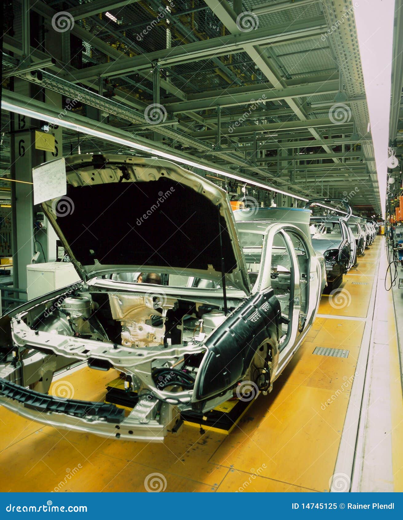 De Lopende Band Van De Auto Stock Afbeelding - Image of binnenlands ...