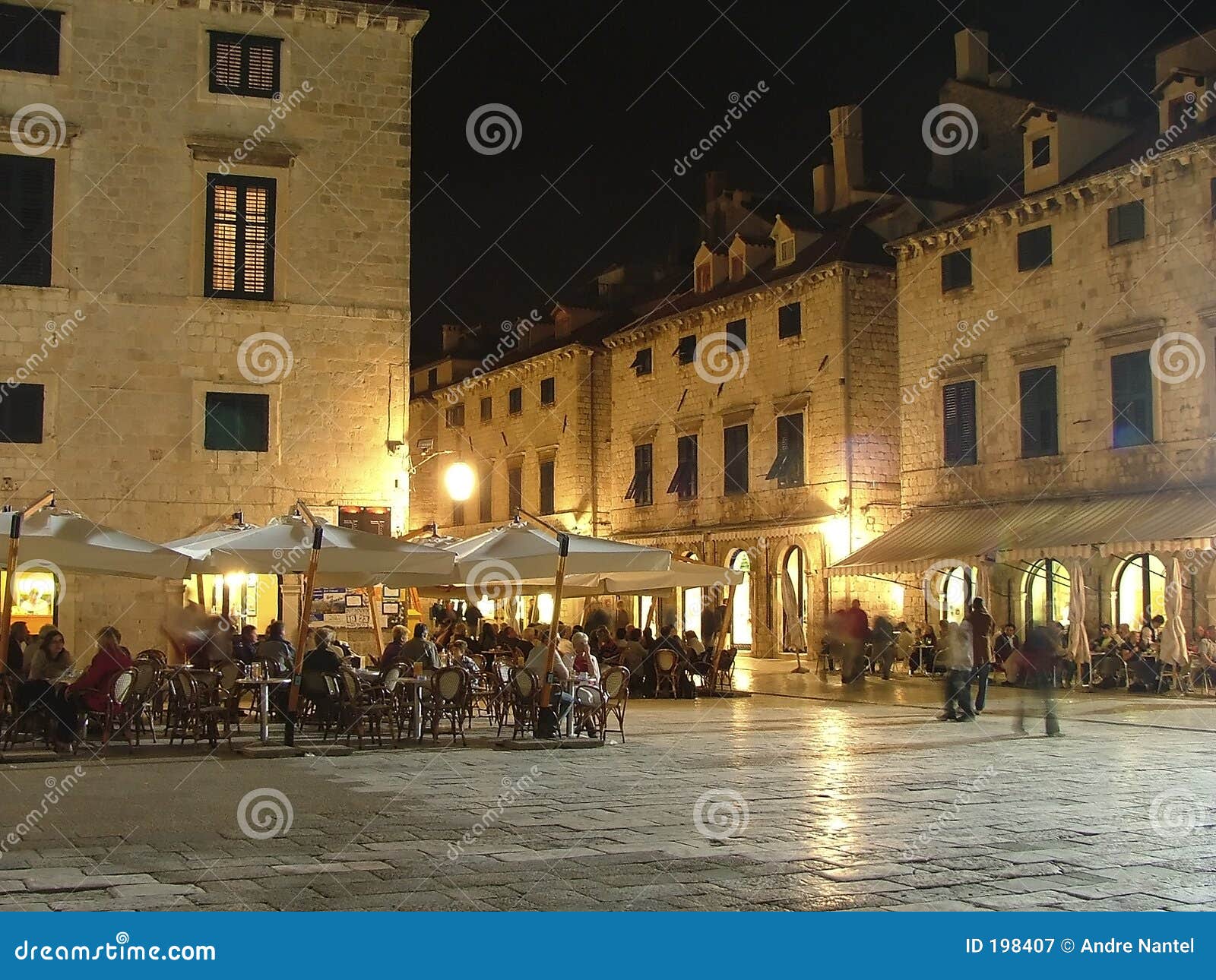 De Maaltijd Van De Avond in Kroatië Stock Afbeelding - Image of ...