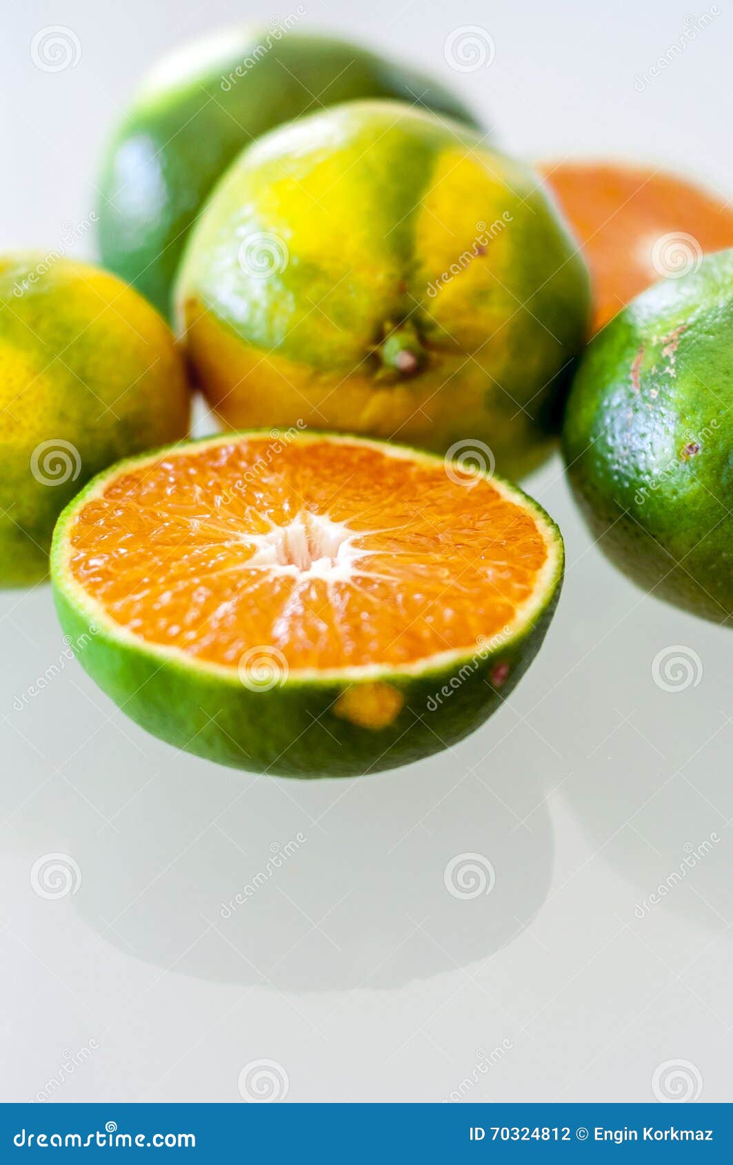 De Mandarijnen Van De Bodrumsatsuma-mandarijn Stock Foto - Image of ...