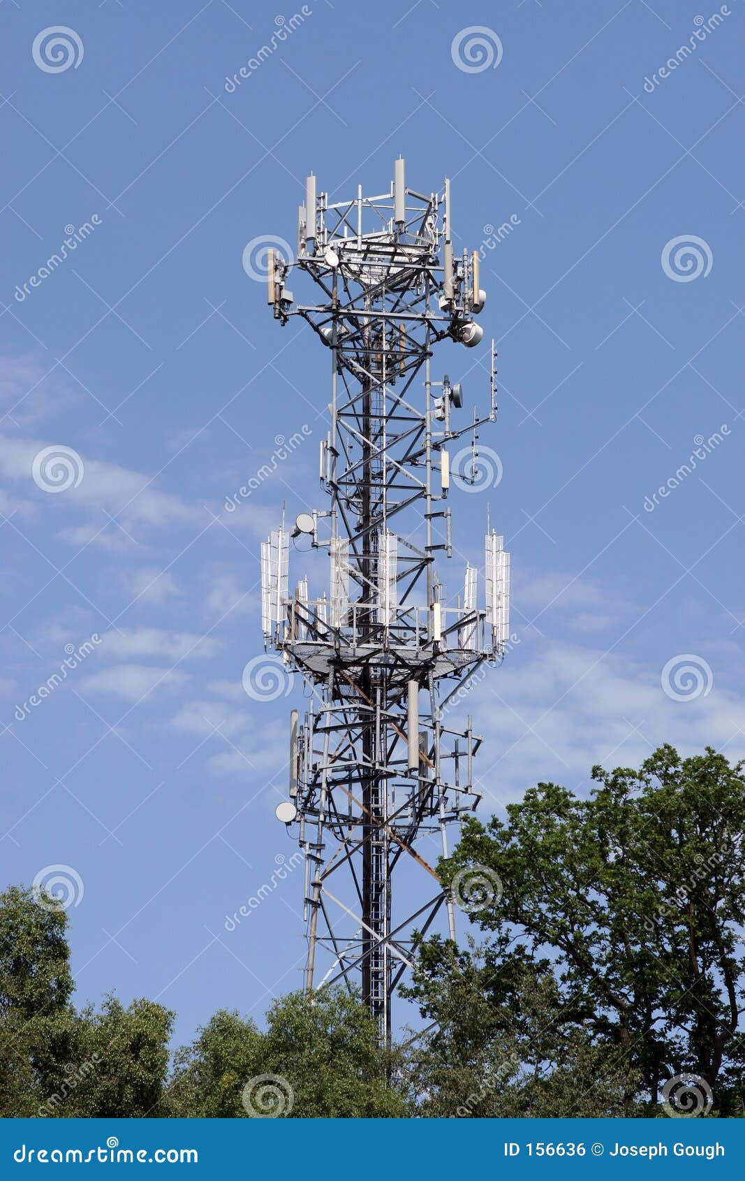 De Mast Van De Telefoon Van De Cel Stock Foto - Image of stralen ...