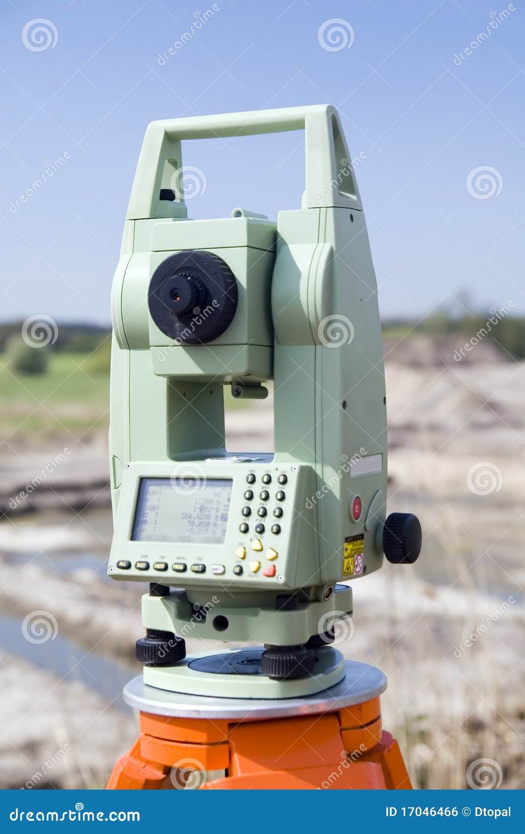 De Metingsinstrument Van De Theodoliet Stock Foto - Image of landmeter ...