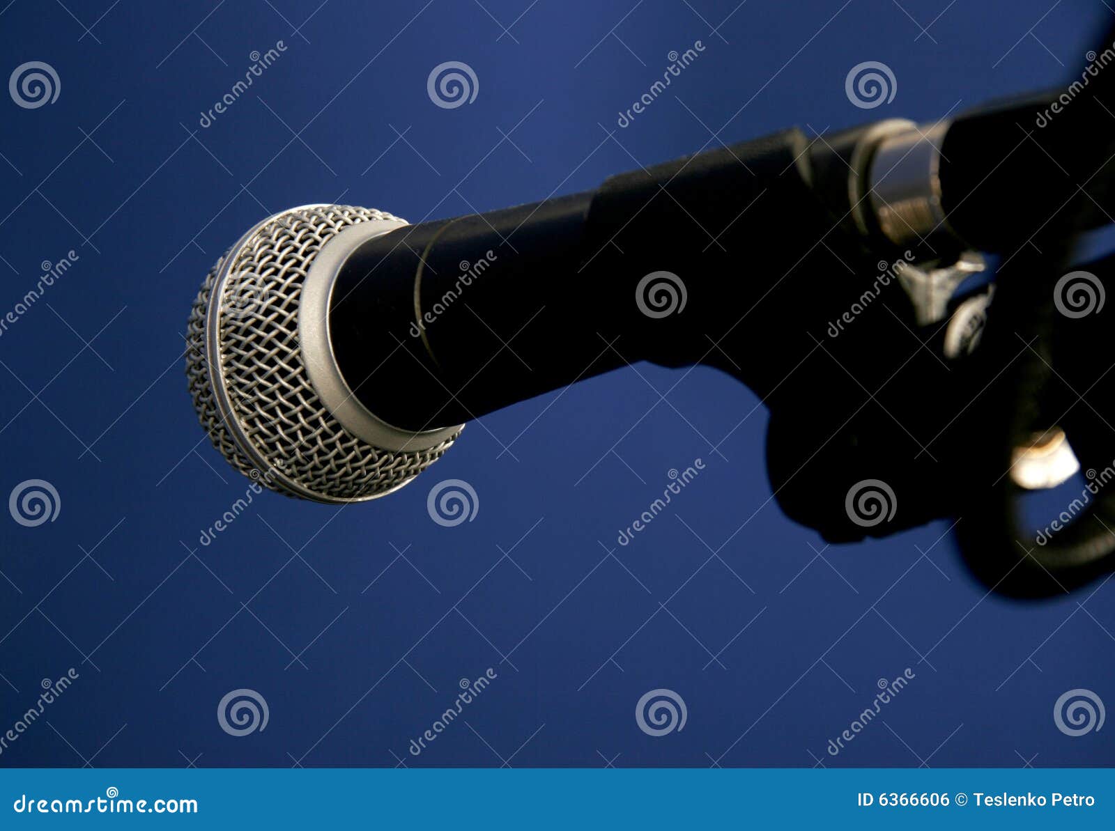 De microfoon van de studio stock foto. Image of raad, mike - 6366606