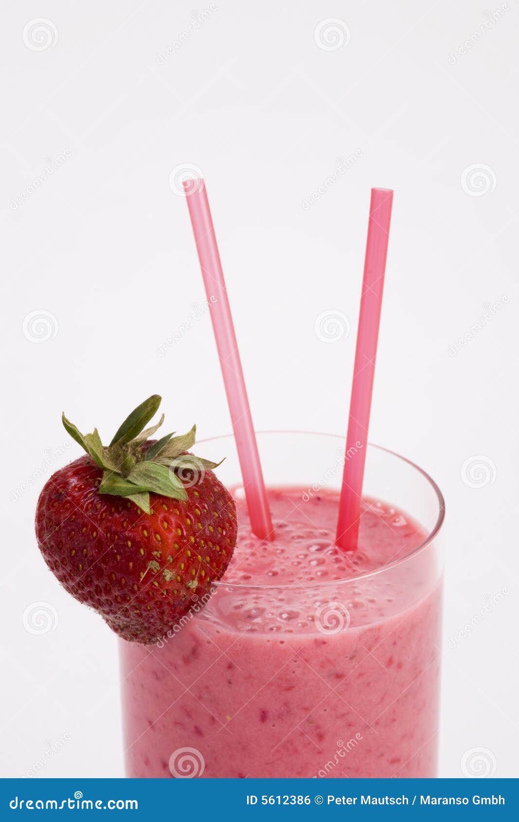 De Milkshake Van De Aardbei (aa) Stock Foto - Image of rood, alcohol ...