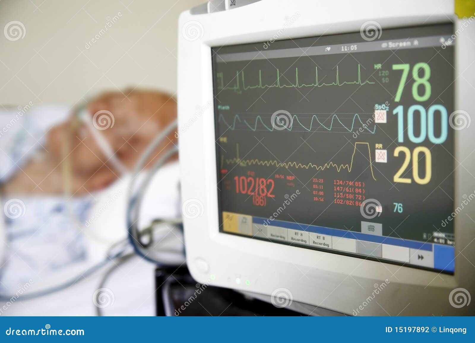 De monitor van het hart stock foto. Image of computer - 15197892