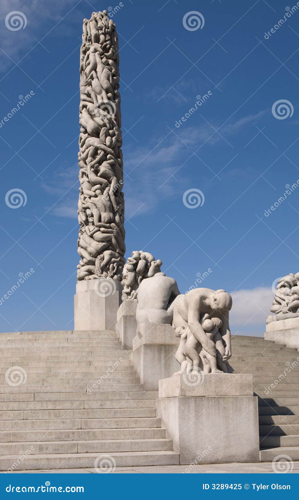 De Monoliet van Vigeland redactionele afbeelding. Image of toren - 3289425