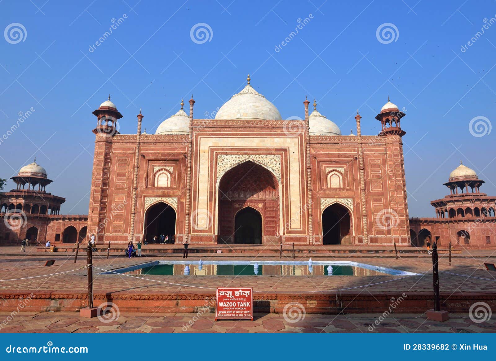 De Moskee in Taj Mahal, India Redactionele Fotografie - Image of ...