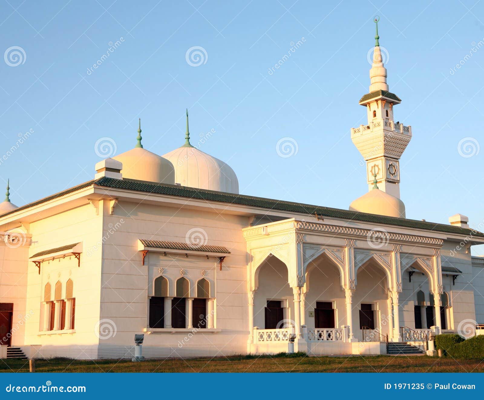 De moskee van Wakrah stock afbeelding. Image of ingang - 1971235