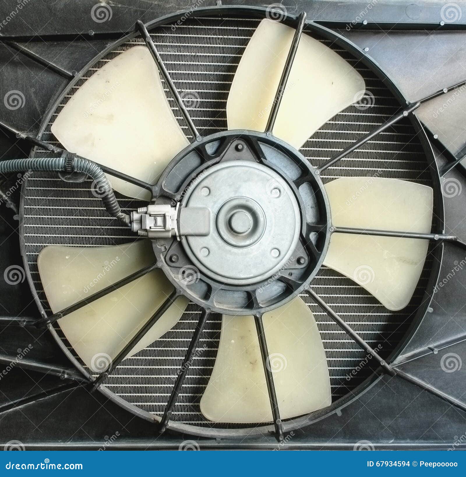 De Motor Van De Radiatorventilator Stock Foto - Image of gebruikt ...