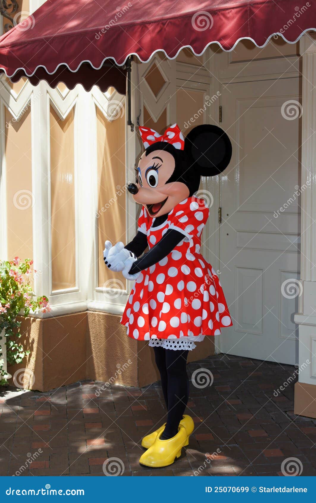 De Muis Disneyland Van Minnie Redactionele Stock Afbeelding - Image of ...