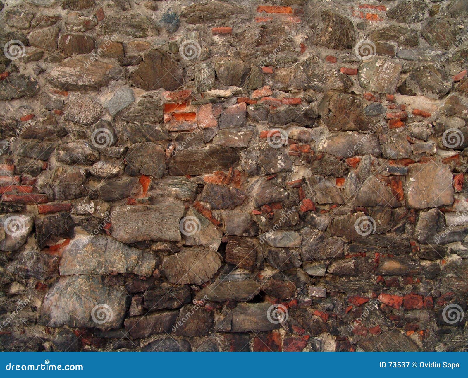 De muur van de rots stock afbeelding. Image of sinaasappel - 73537