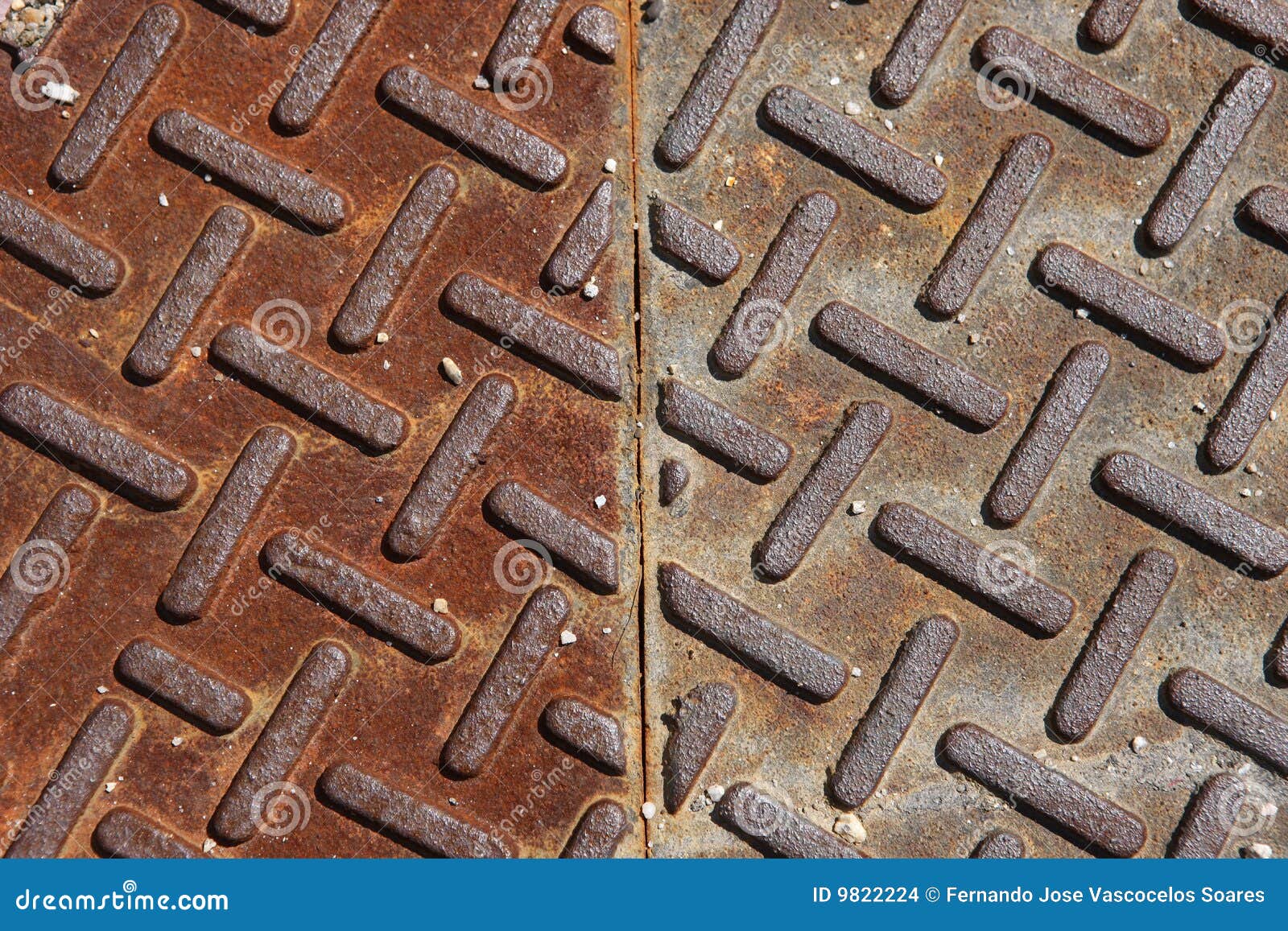 De Muur Van Het Ijzer Met Roest Stock Foto - Image of gevaar, zwaar ...