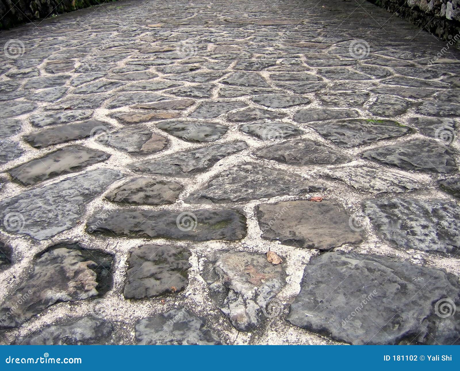 De Natuurlijke Weg Van De Steen Stock Foto - Image of moeilijk ...