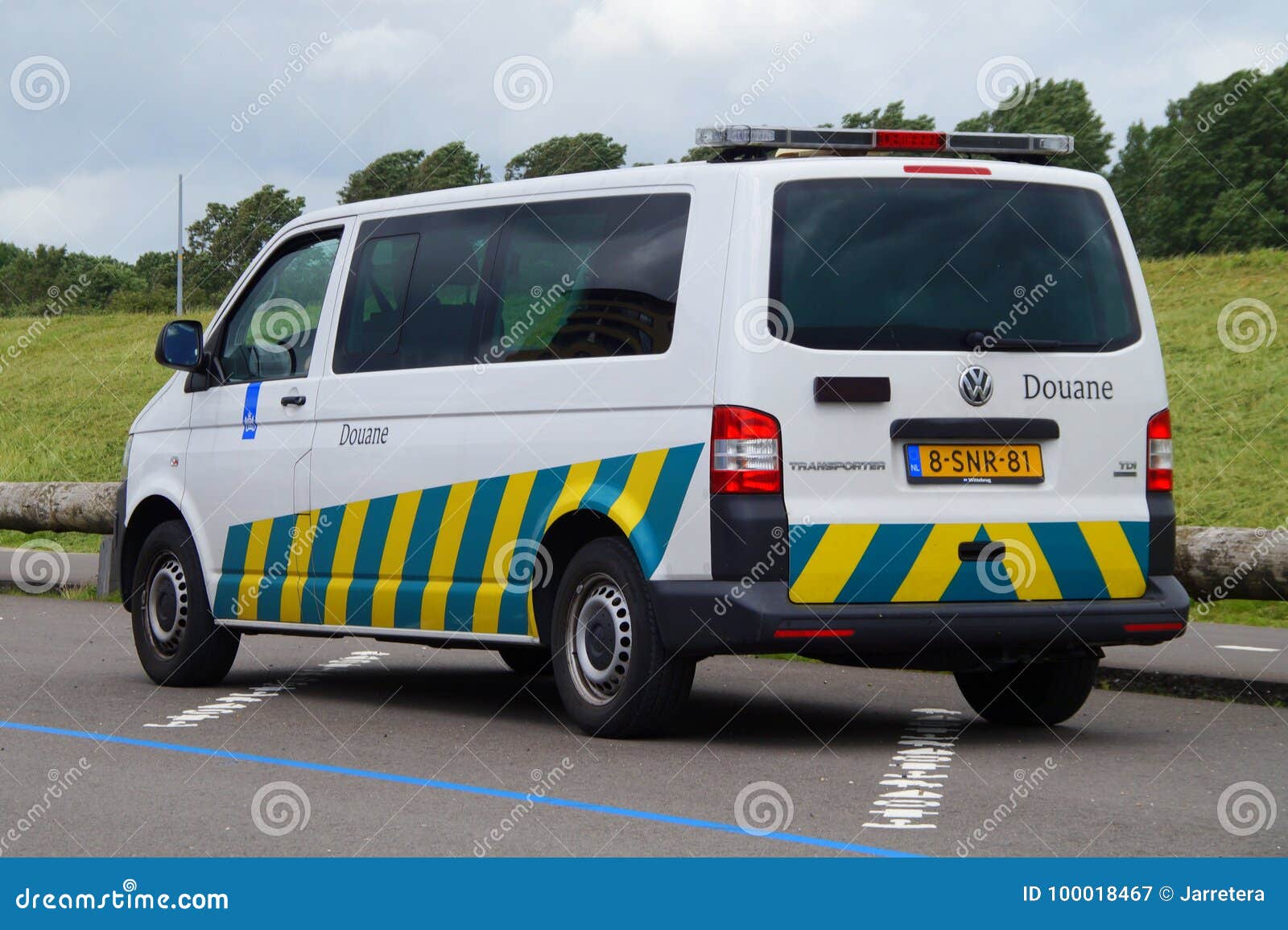 De Nederlandse Bestelwagen Van Belastingdienst Douane Redactionele ...