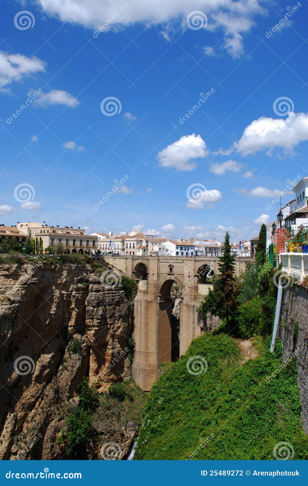 De Nieuwe Brug, Ronda, Spanje. Stock Foto - Image of oriëntatiepunt ...