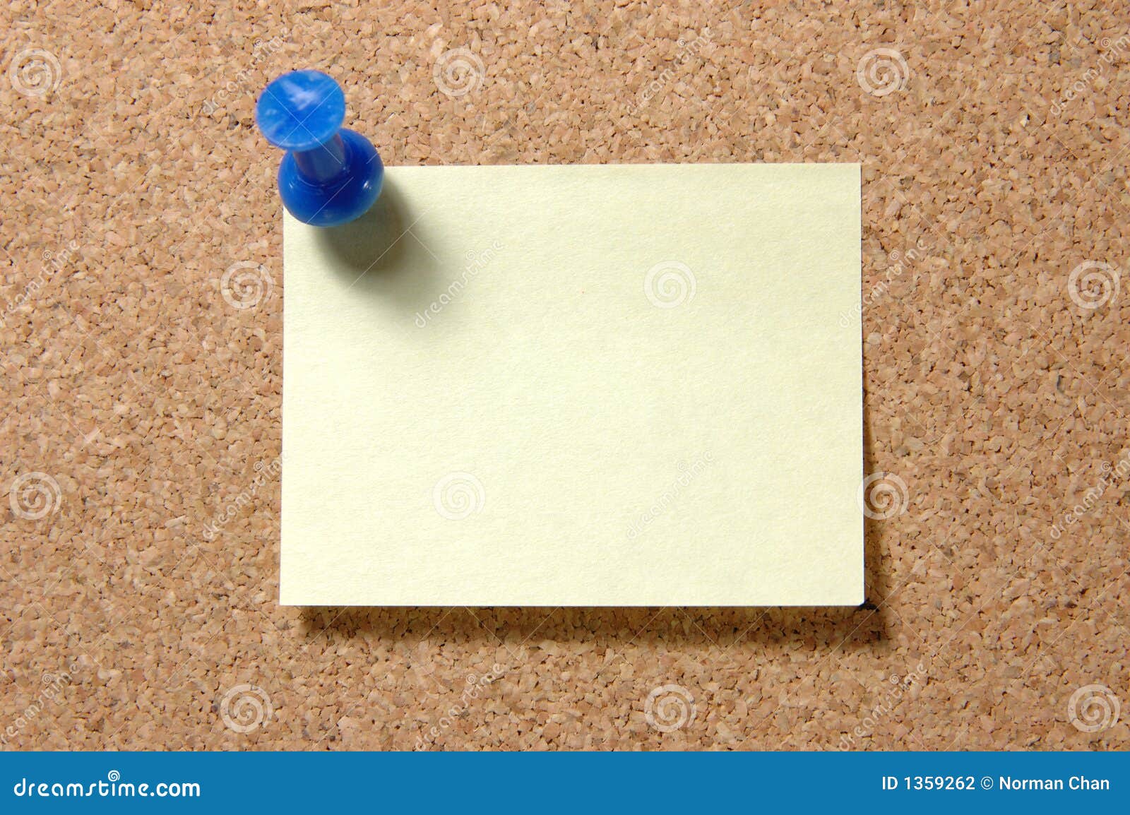 De Nota Van De Post-it Met Punaise Op Corkboard Stock Foto - Image of ...
