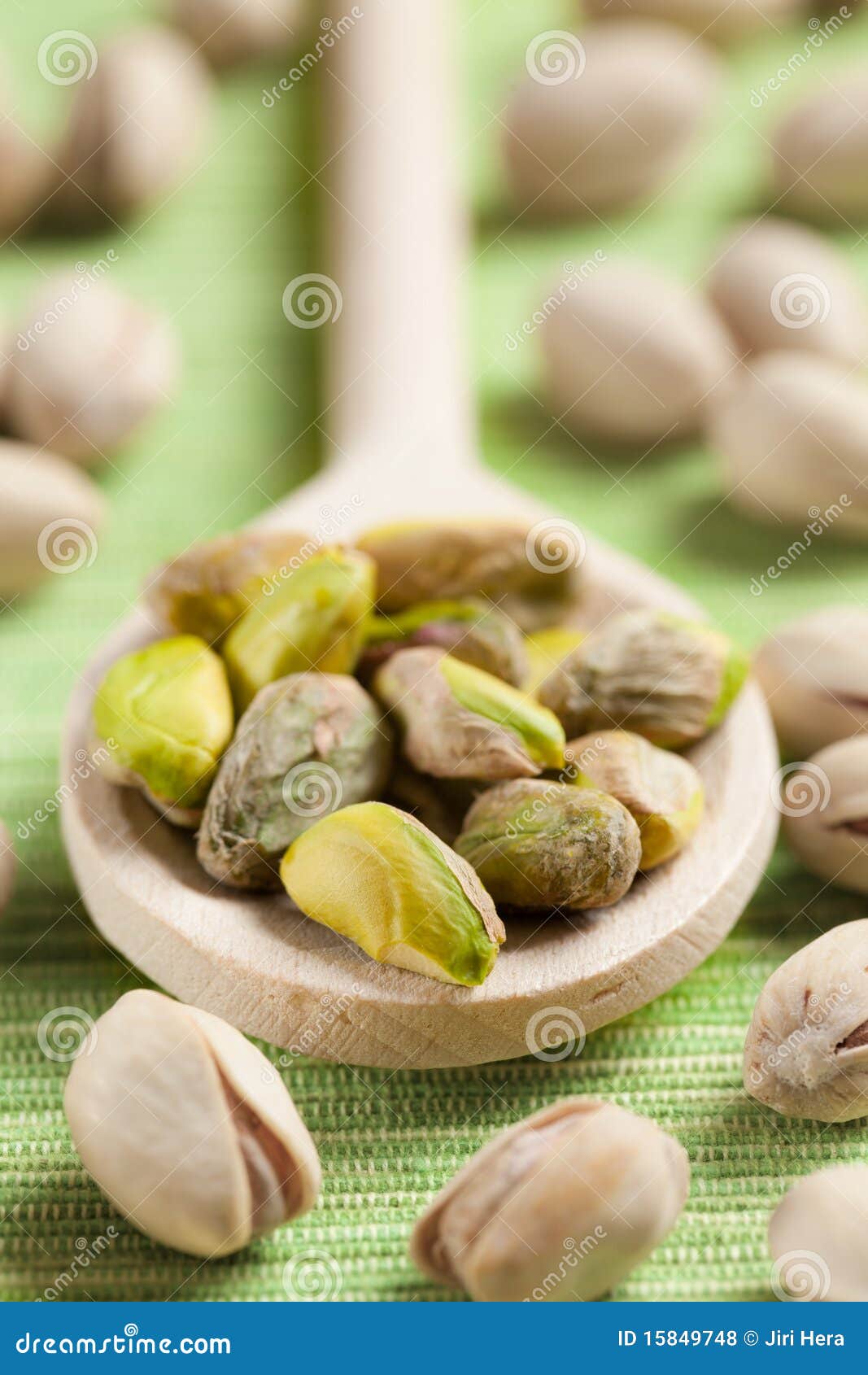 De noten van de pistache stock foto. Image of gezouten - 15849748
