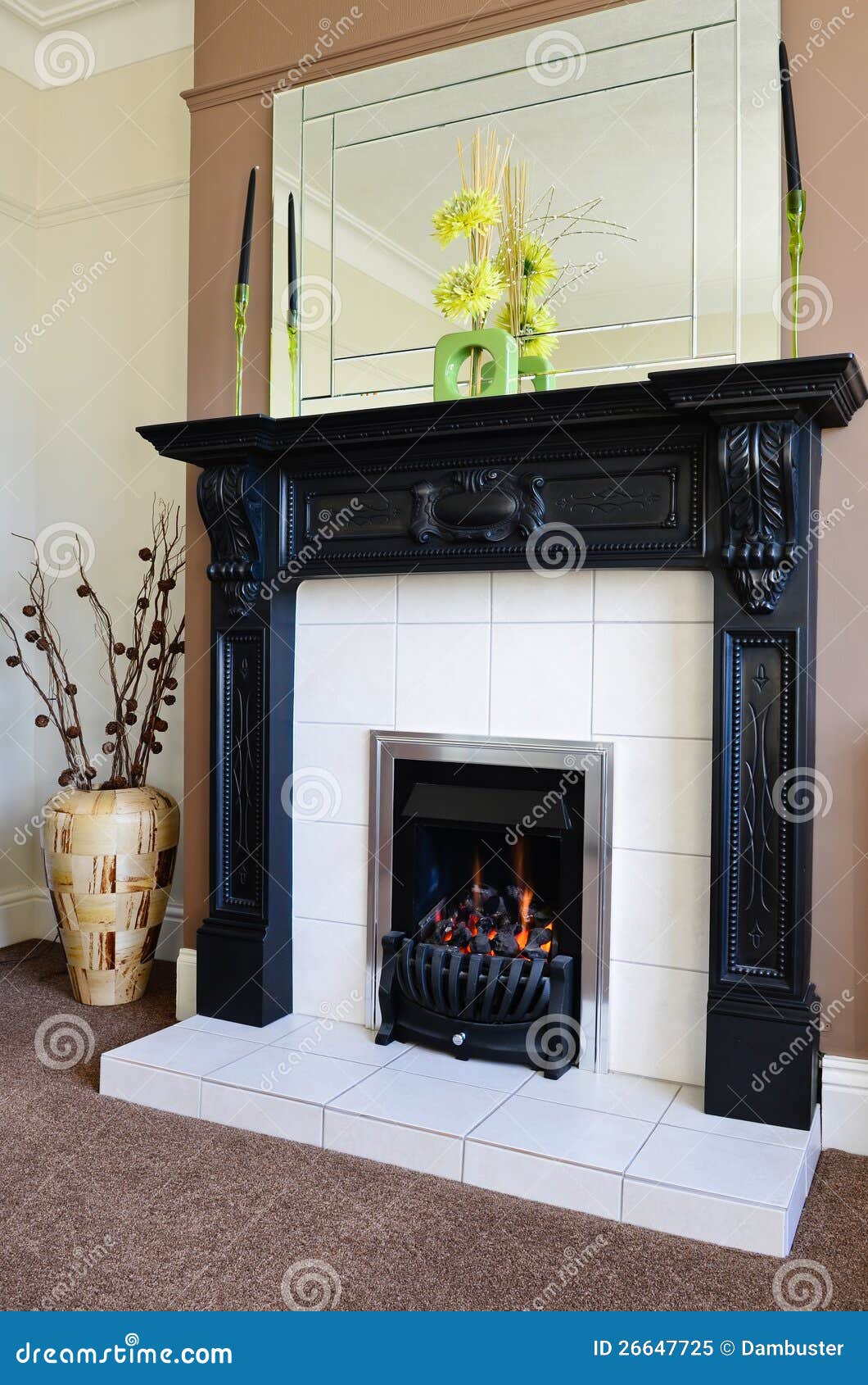 De Open Haard En De Rand Van Het Gas Stock Afbeelding - Image of decor ...
