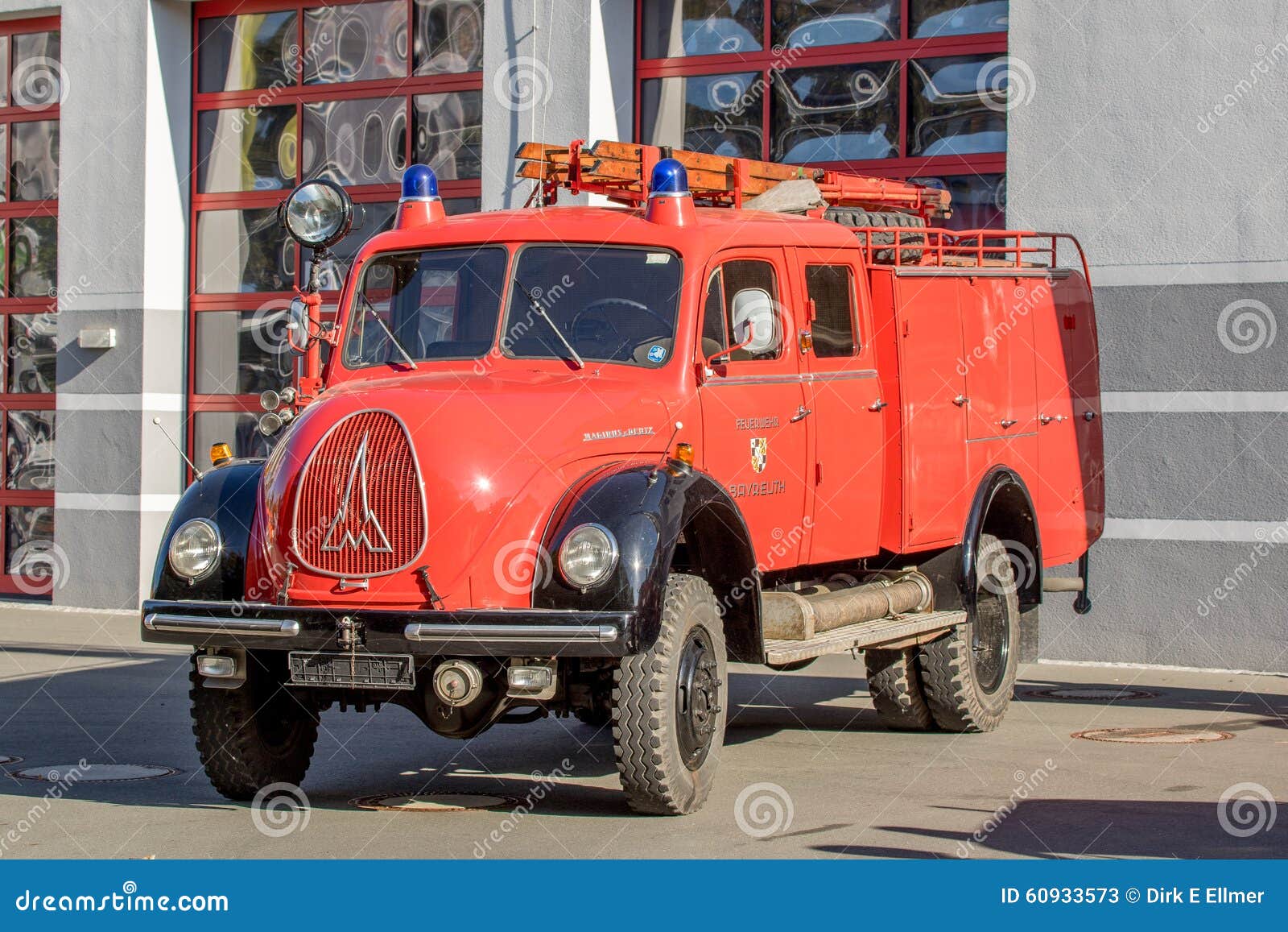 De Oude Duitse Auto Van De Brandbrigade - Magirus Deutz Redactionele ...