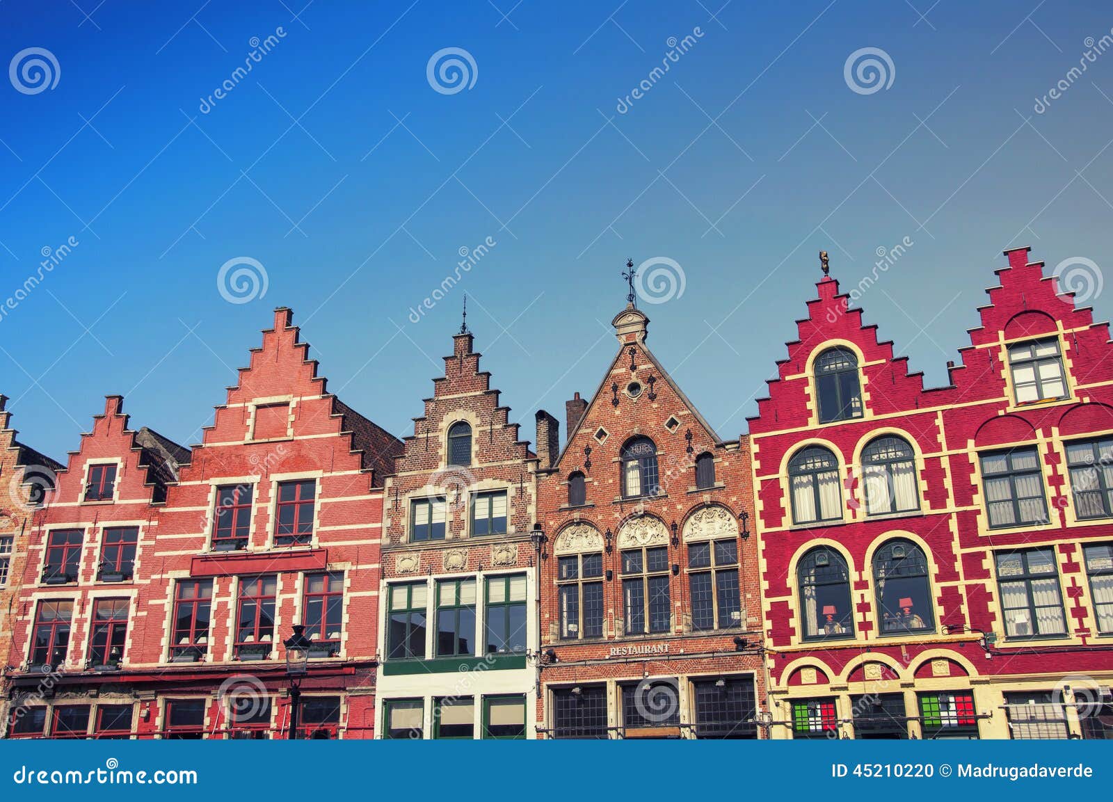 De Oude Gebouwen Van Brugge Stock Foto - Image of belgisch, huizen ...
