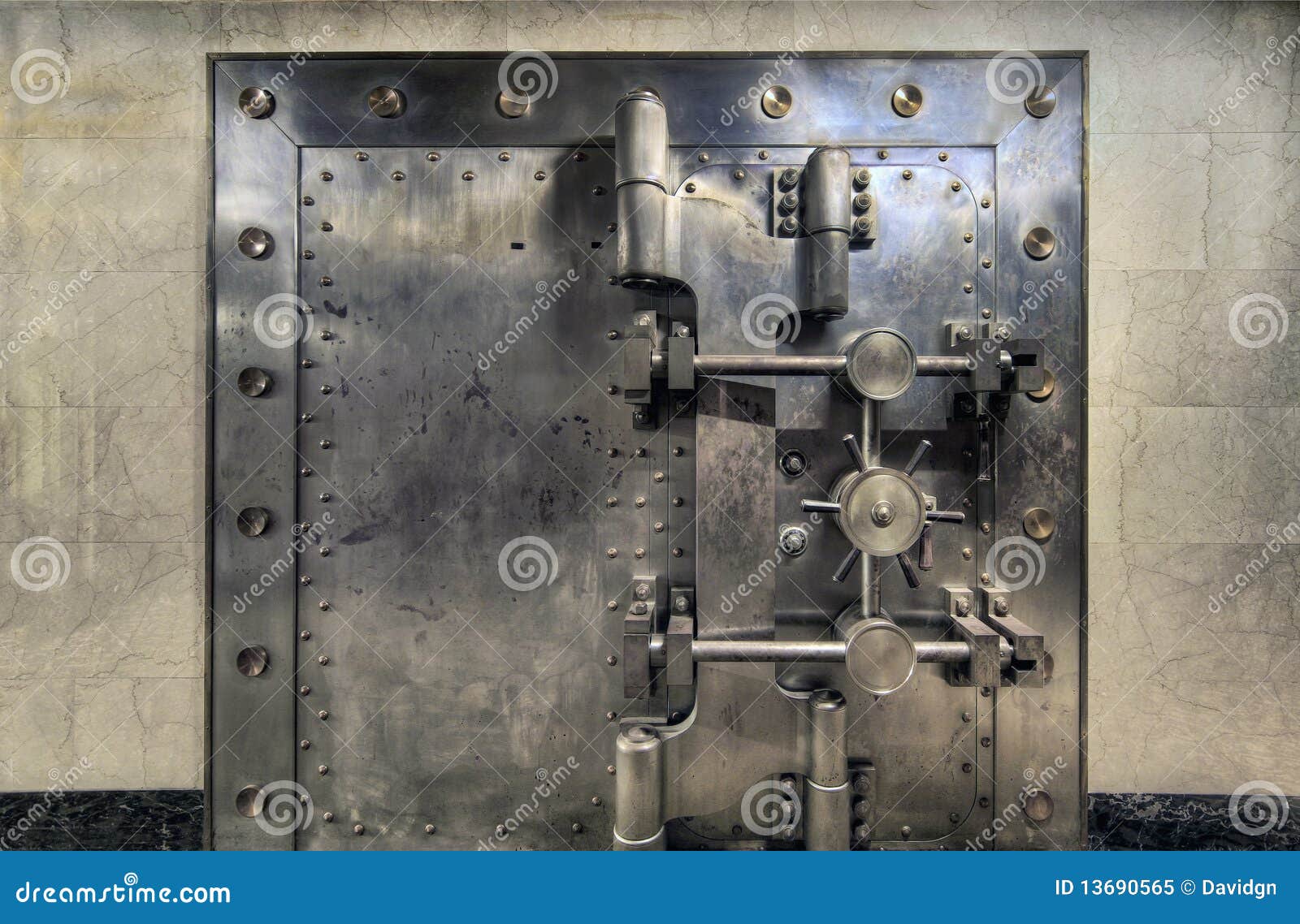 De Oude Kluis Van De Bank Wijd Stock Afbeelding - Image of instelling ...