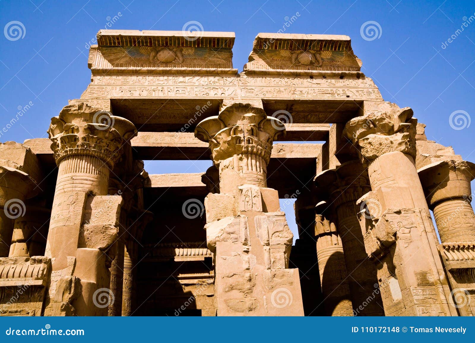 De Oude Tempel Van Kom Ombo Stock Foto - Image of cultuur, graf: 110172148