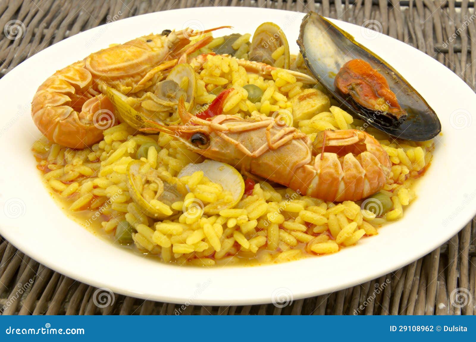 De Paella Van De Rijst En Van Zeevruchten Stock Foto - Image of ...