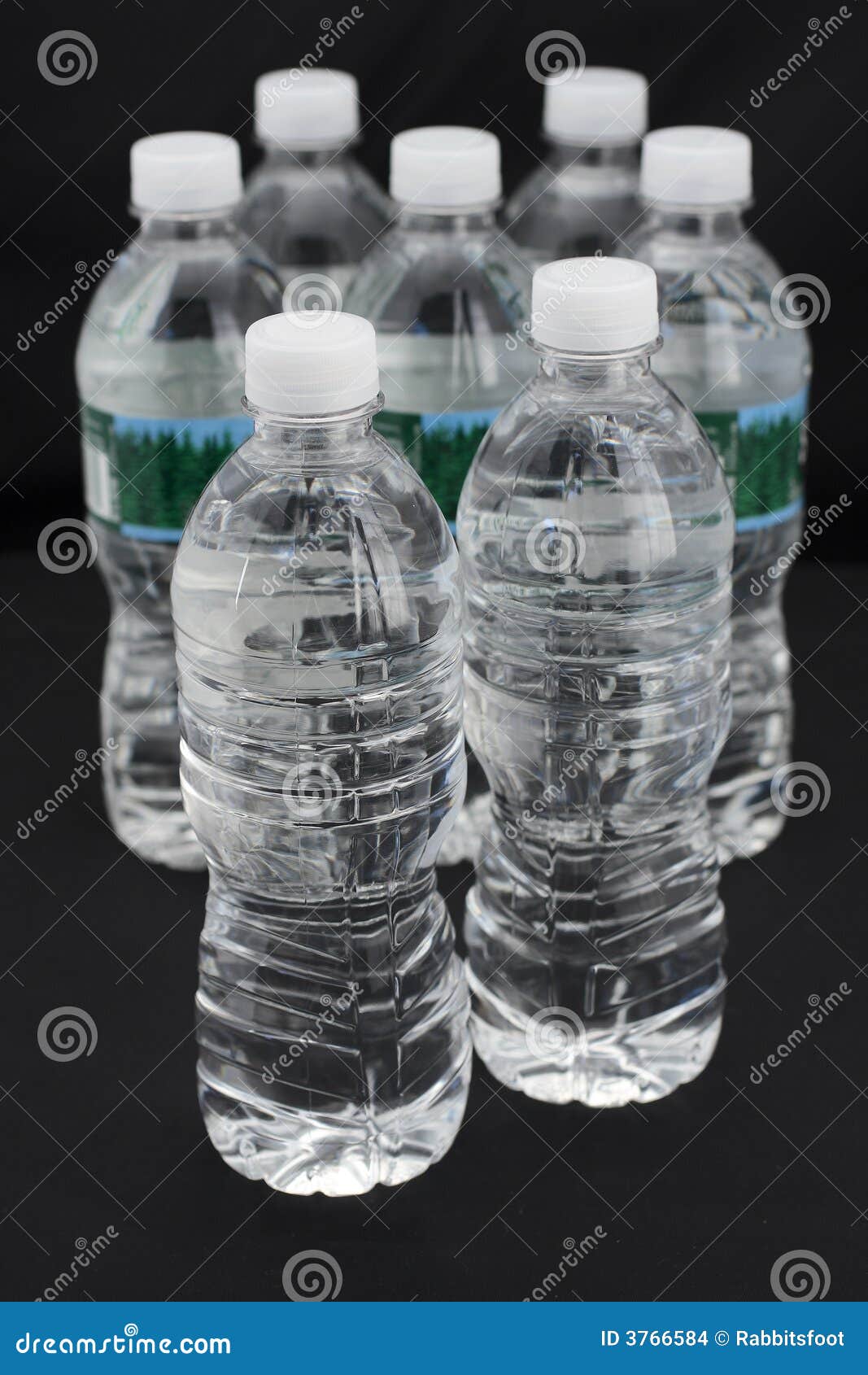 De Plastic Flessen Van Het Water Stock Foto - Image of voeding, hydraat ...