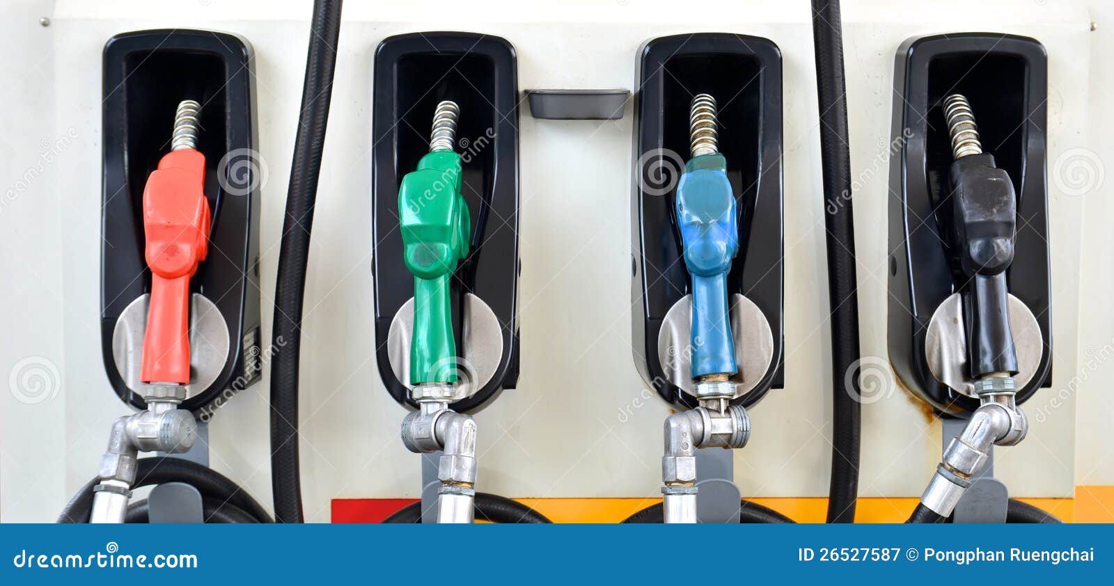 De pomp van de benzine stock afbeelding. Image of ethylalcohol - 26527587